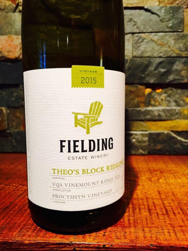 100 points for this Niagara Riesling (and I haven't even tasted it yet ...